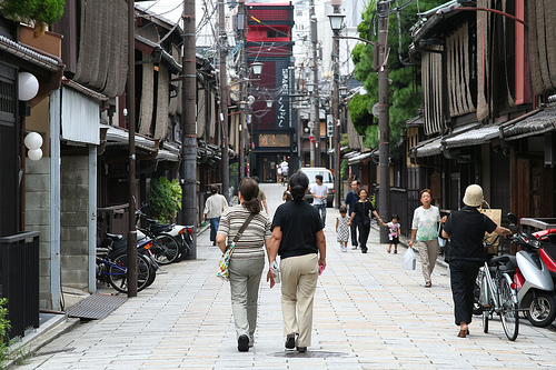 City of Kyoto Shifting from 'Car-Centric' into Being a 'Walking City ...